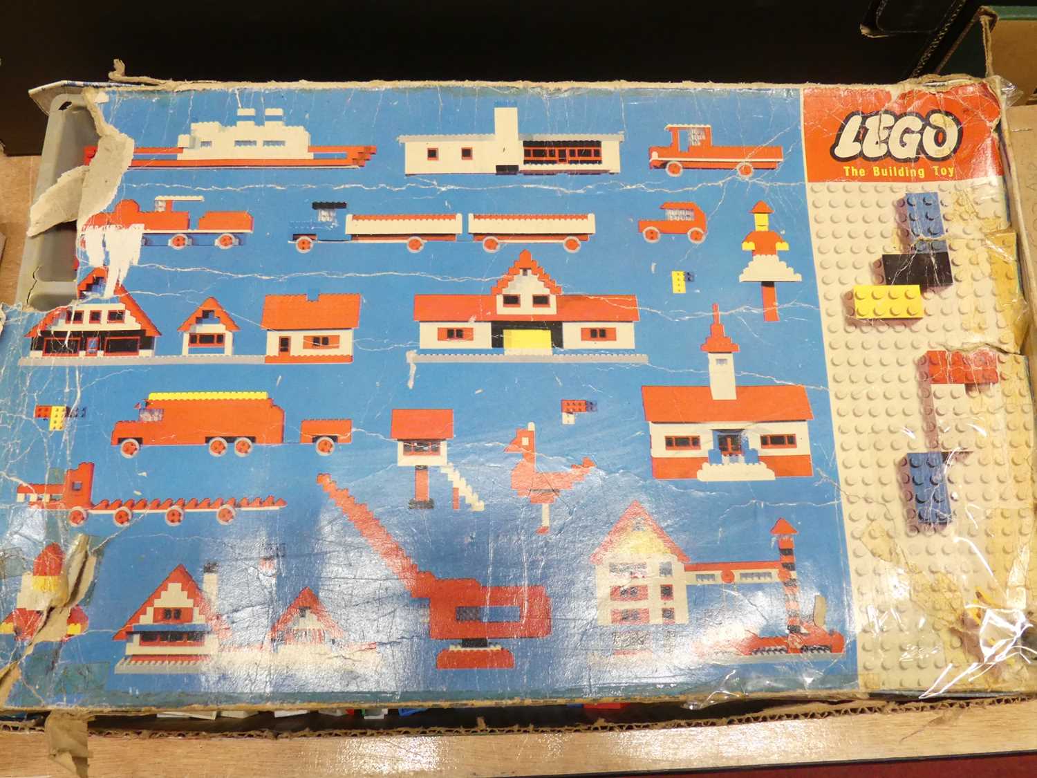 Lot 1520 - An early Lego construction set housed in | Barnebys