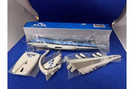 KLM Boeing 747-200 model plane scale 1:250, in original box. | Barnebys