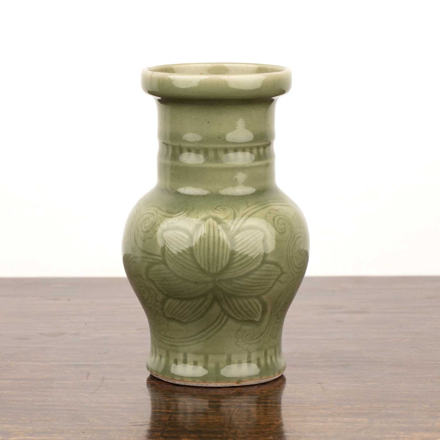 Celadon incised vase | Barnebys