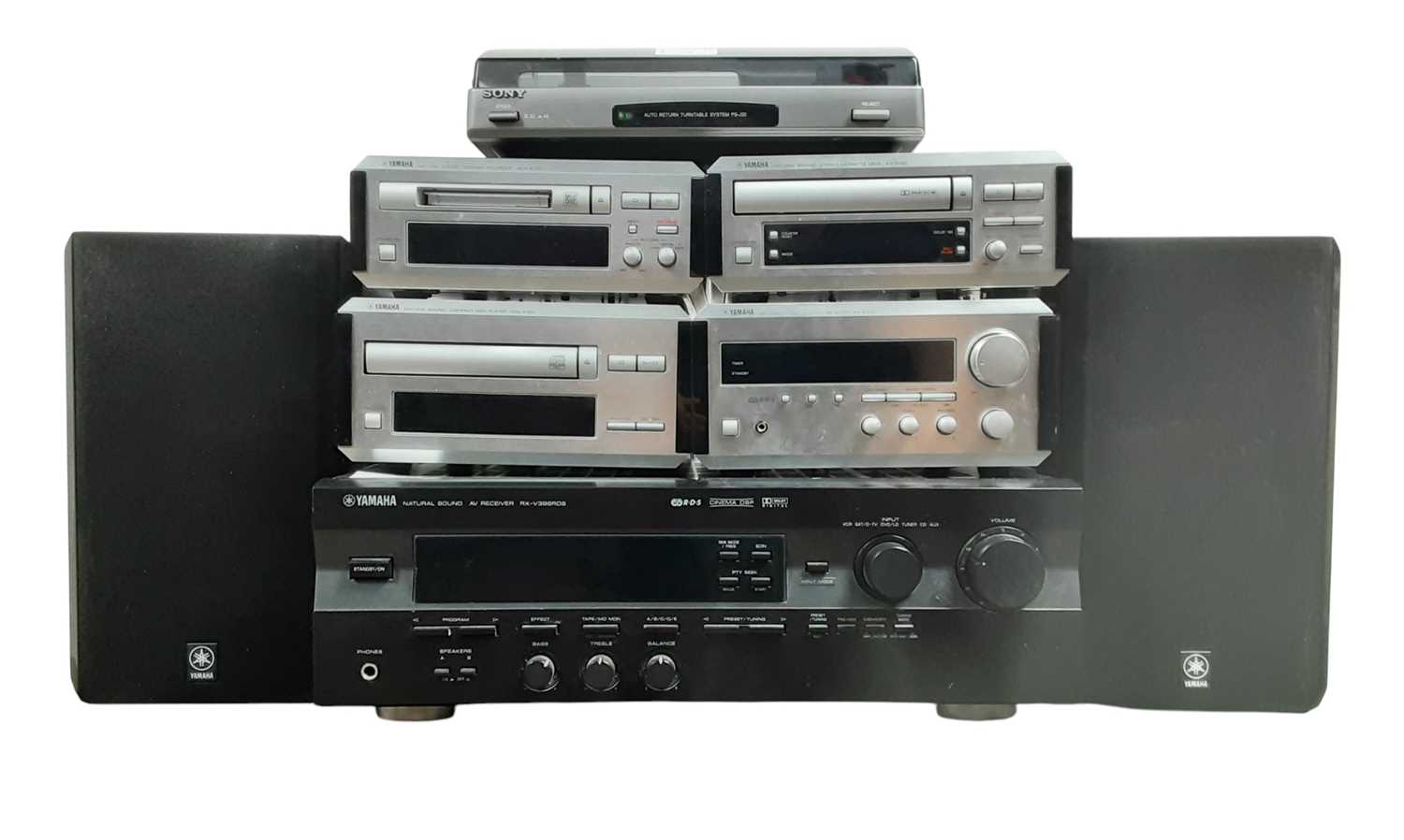 YAMAHA STACKING HI-FI SYSTEM ALONG WITH A SONY PS-J20 TURNTABLE | Barnebys