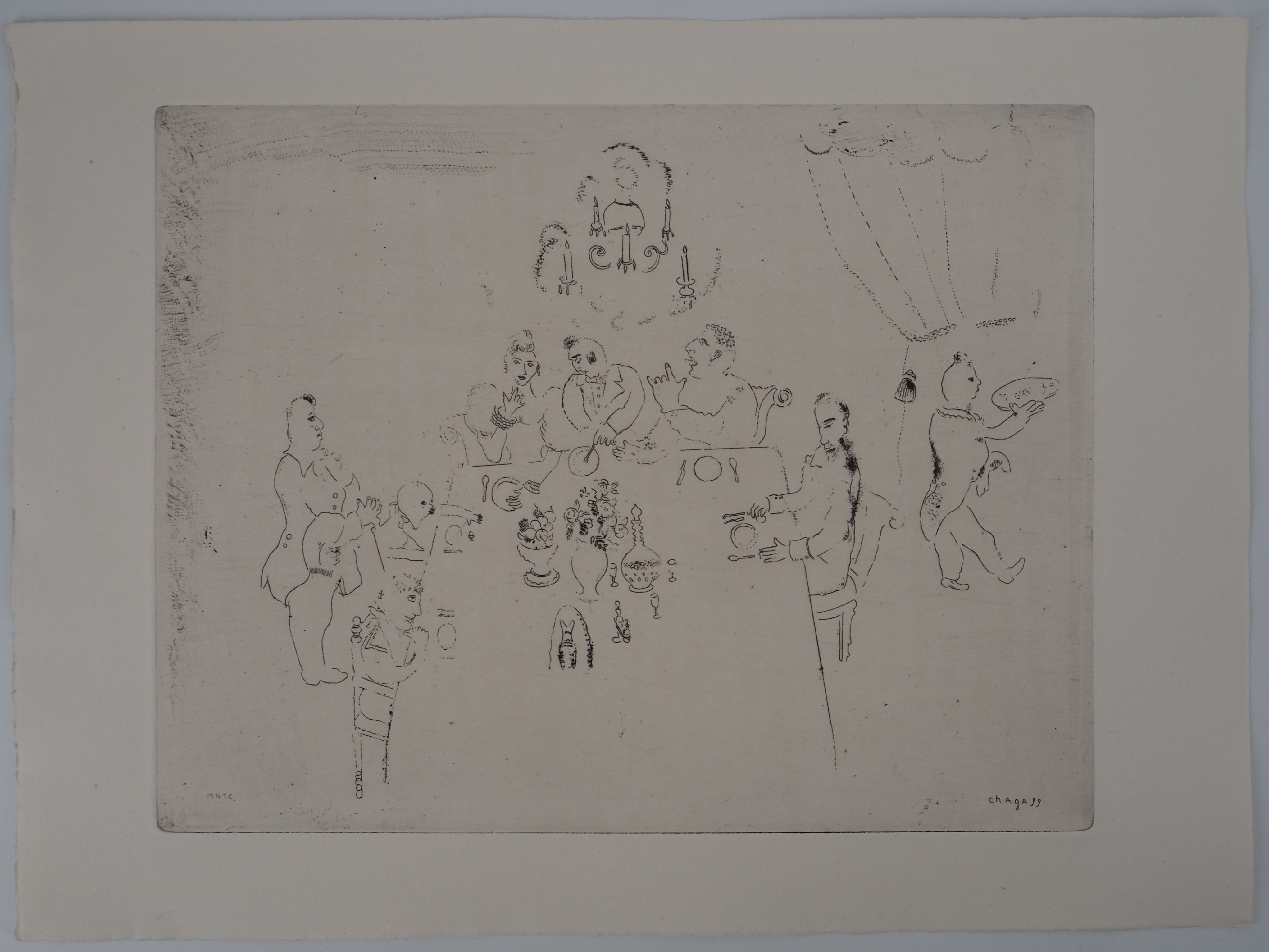 Marc CHAGALL : Repas chez Manilov, Gravure originale signée | Barnebys