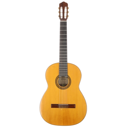 1970 Harald Peterson Model B classical guitar, made in Engla... | Barnebys