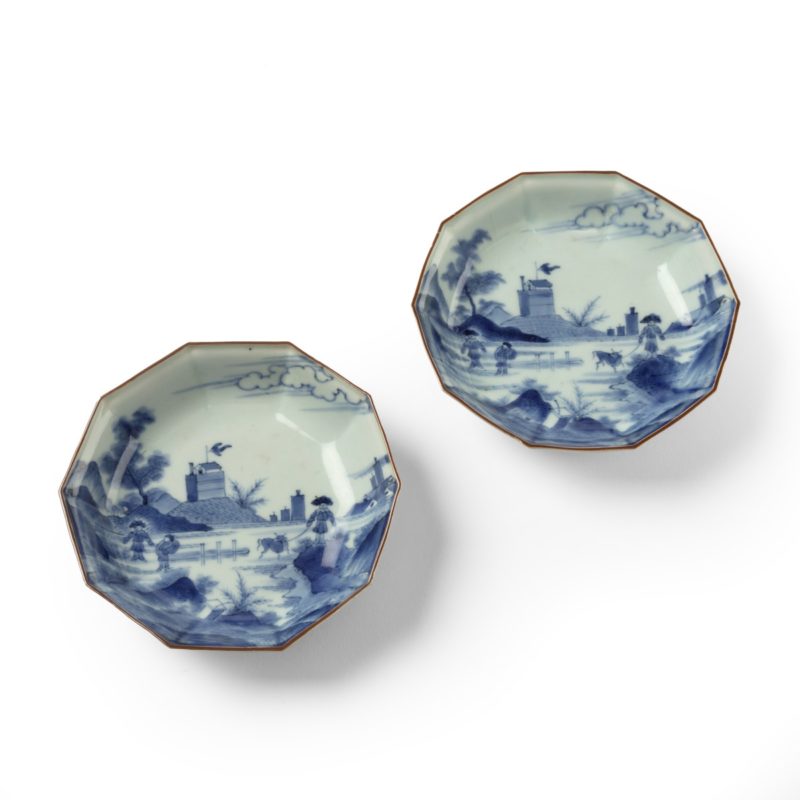 A pair of Edo period ‘Scheveningen’ design Arita export dishes | Barnebys