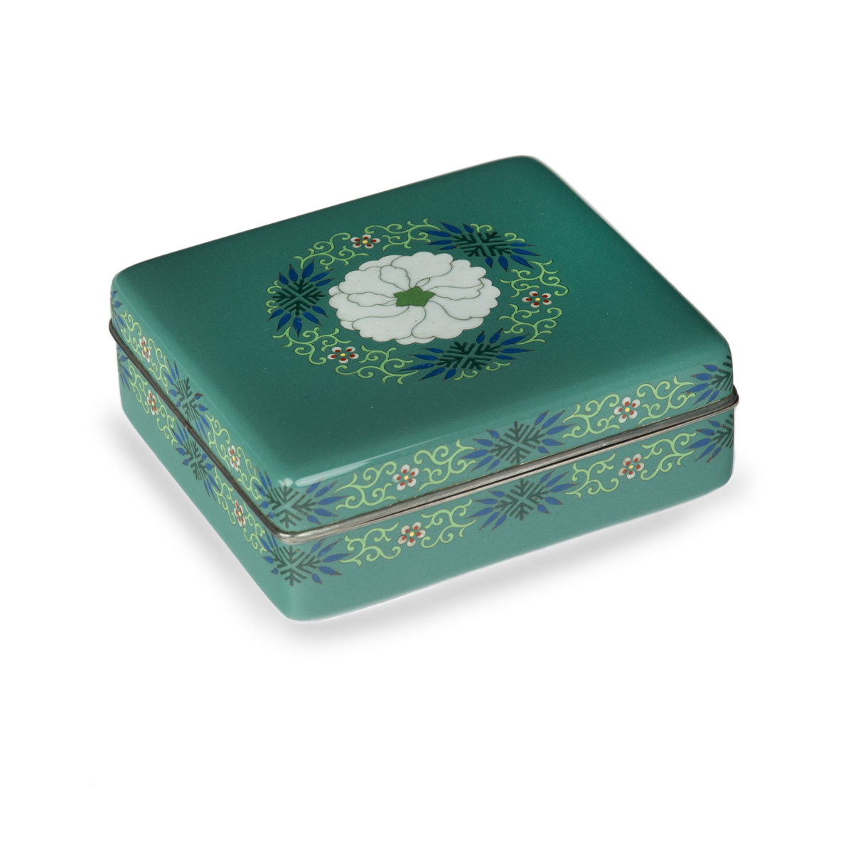 A small Meiji period cloisonné box and cover with a floral roundel by ...