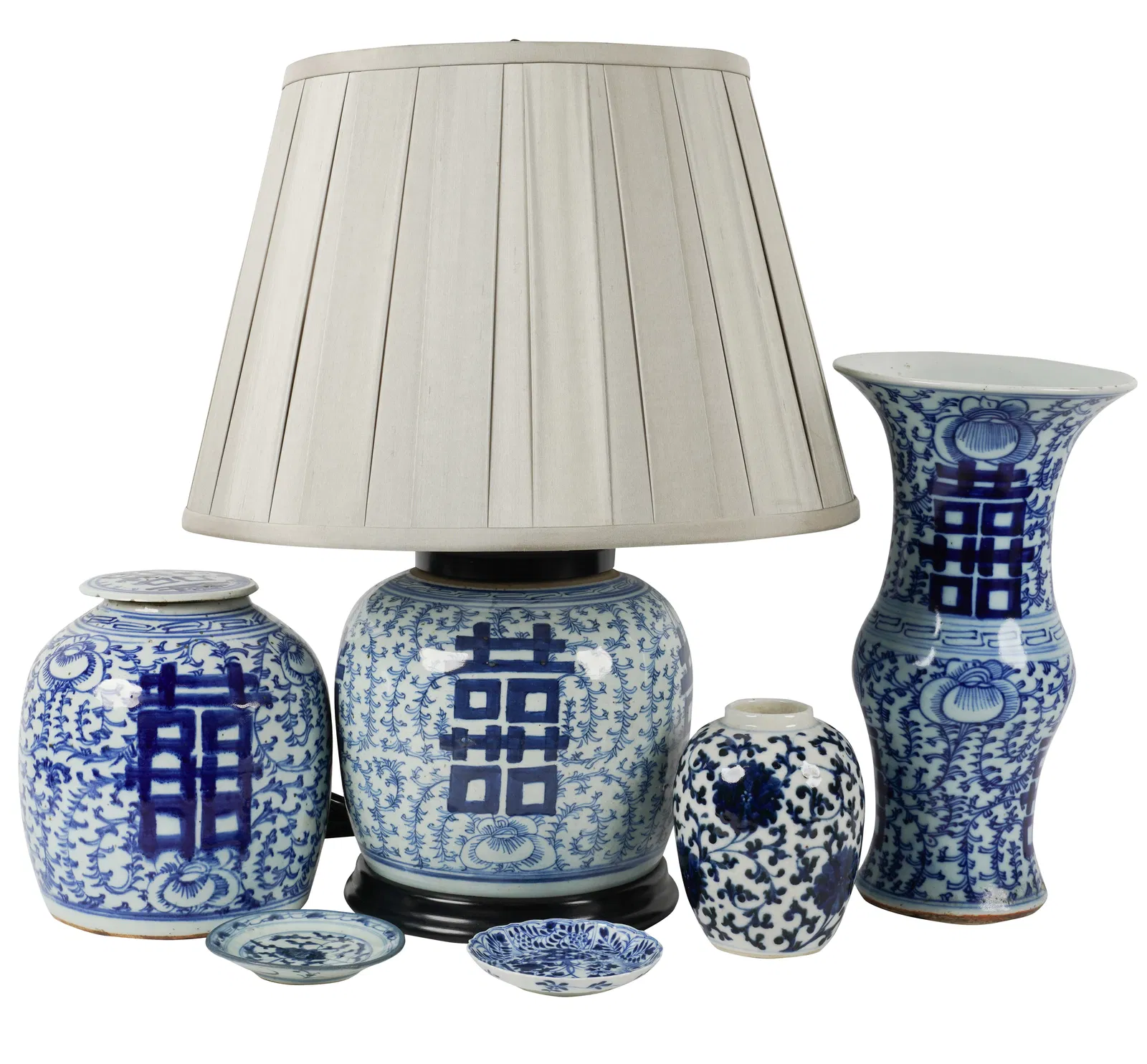 Granada Extendable Dining Table by BoConcept | Barnebys