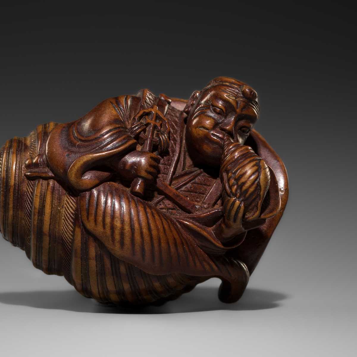 A FINE WOOD NETSUKE OF BENKEI INSIDE HORAGAI | Barnebys