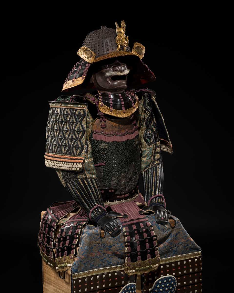 AN IMPRESSIVE PURPLE LACED KAGA STYLE SUIT OF ARMOR WITH SAKAI CLAN ...