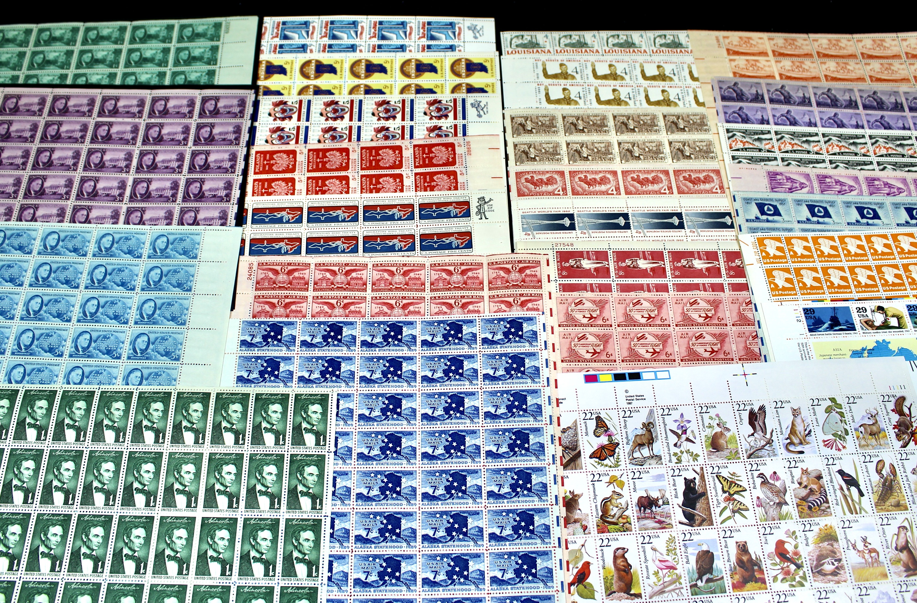 U.S. Sheets of Stamps Collection Including Complete FDR Series | Barnebys
