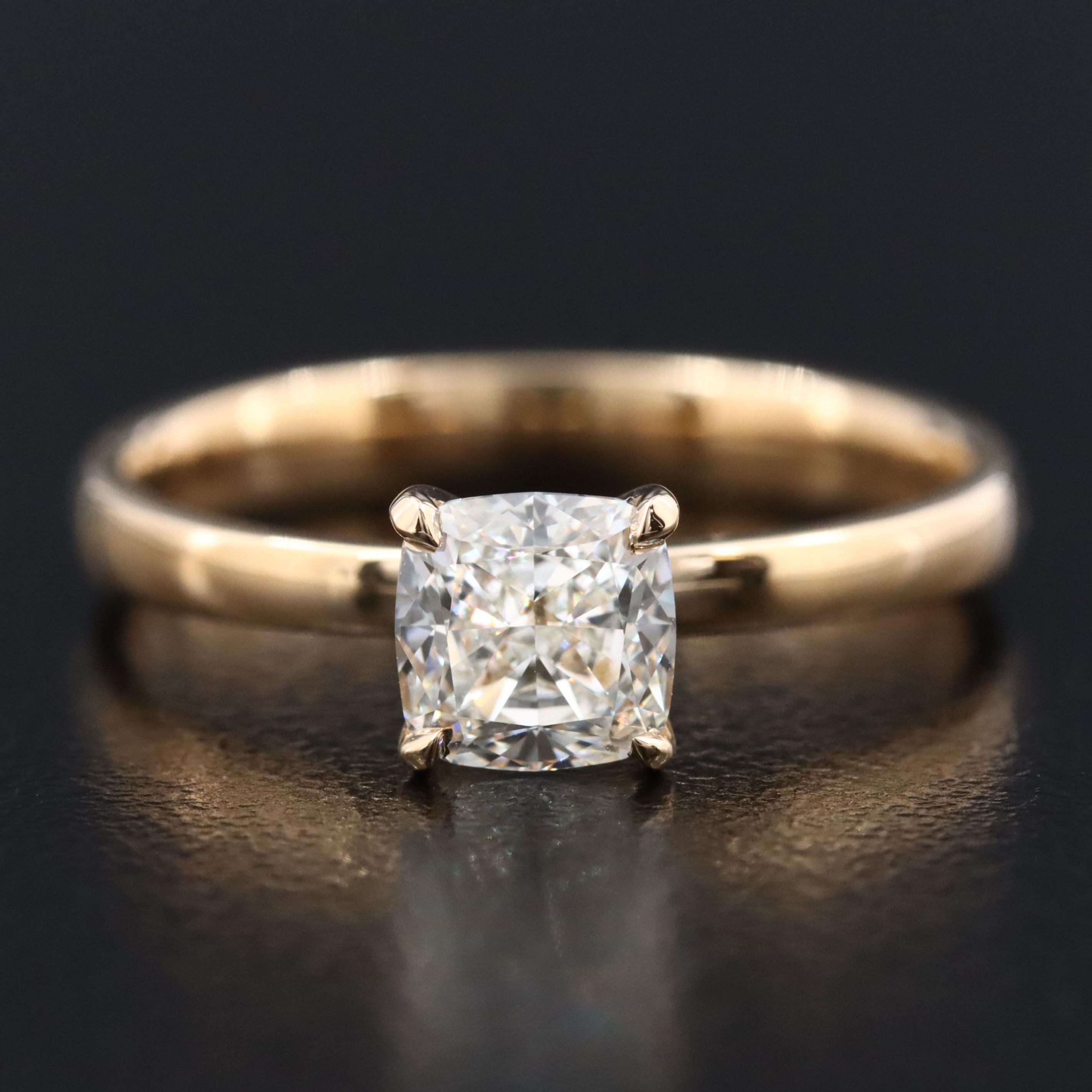 18K 0.90 CT Internally Flawless Diamond Solitaire Ring with GIA Report ...
