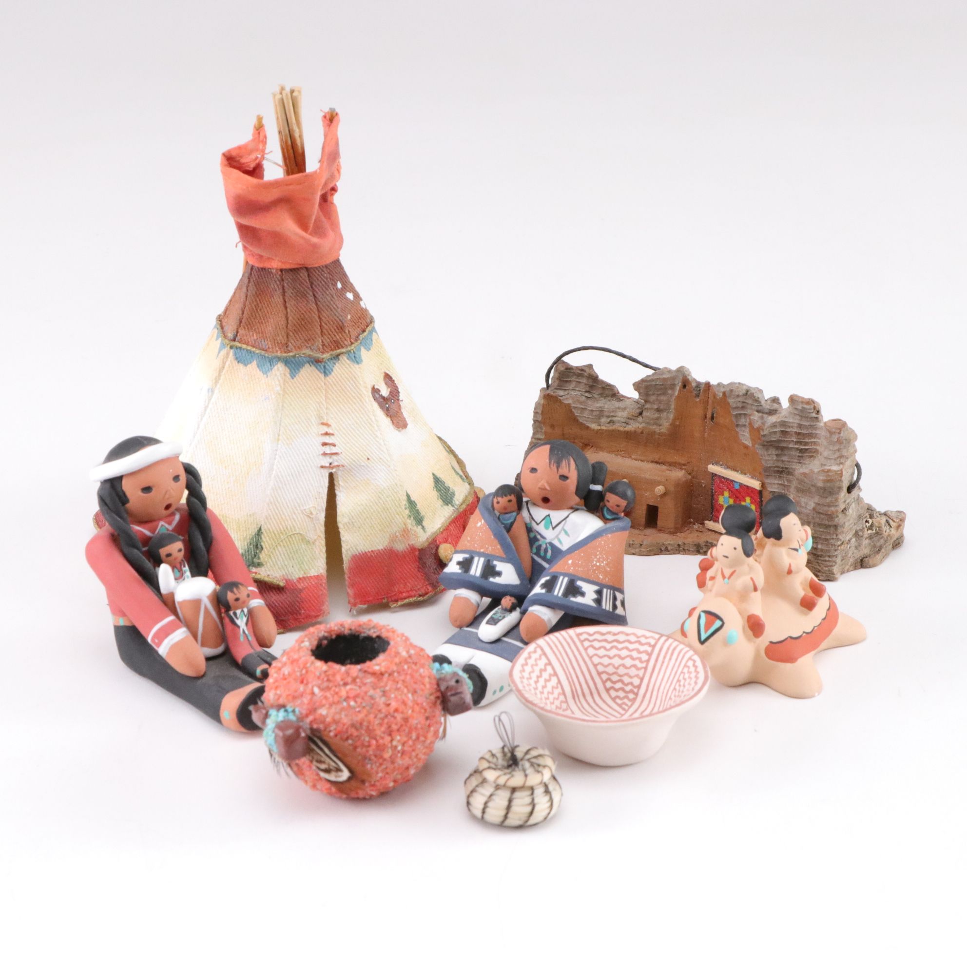 Kokaly & Teissedre Zuni Storyteller Dolls with Mini Teepee and More ...