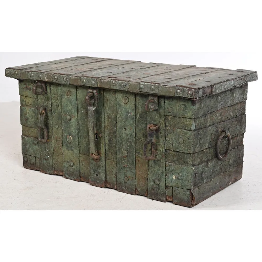 LARGE CORSAIRE COFFRE or Nuremberg chest in iron barded with large ...