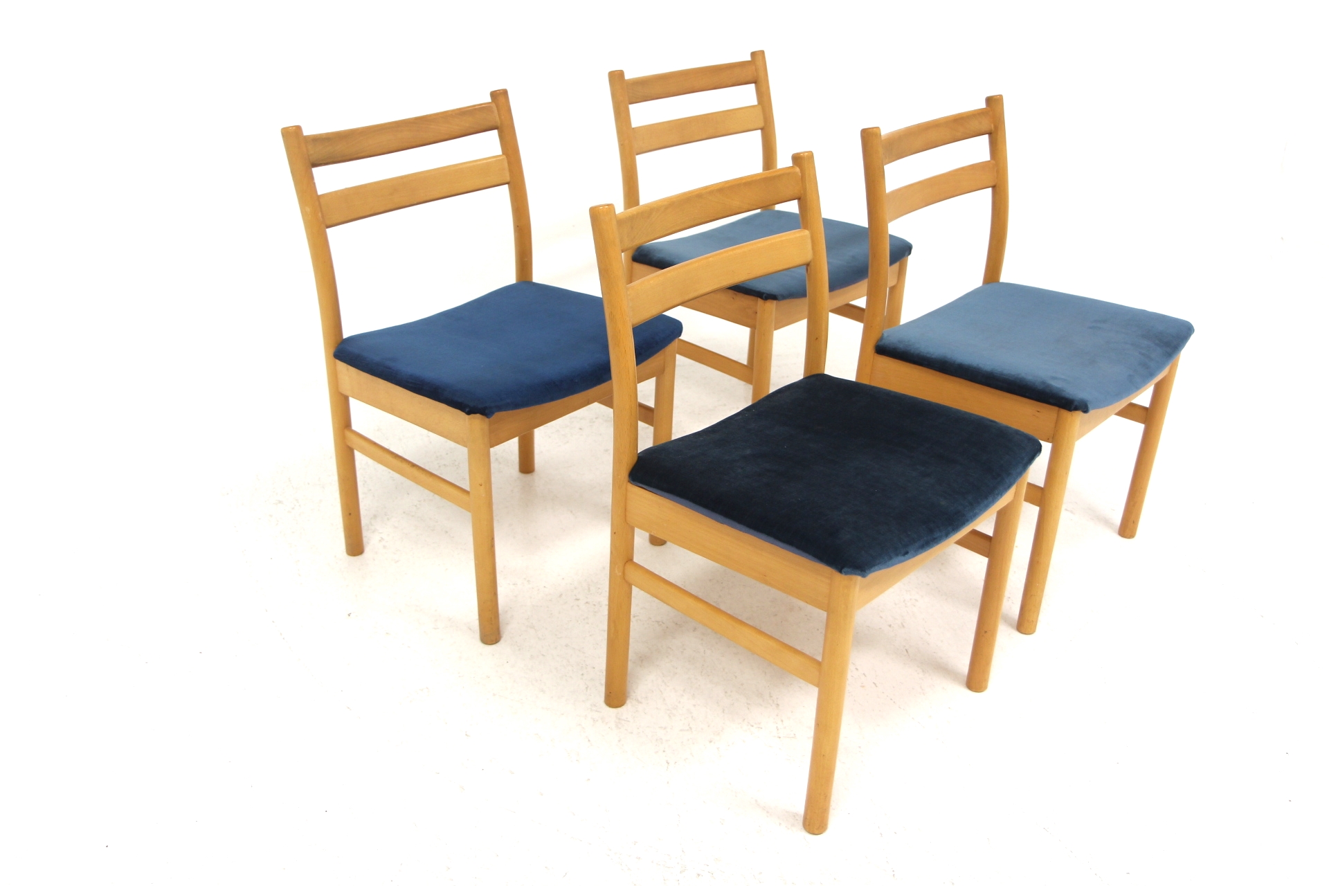 4 Chairs 1960s Swe. Beech | Barnebys