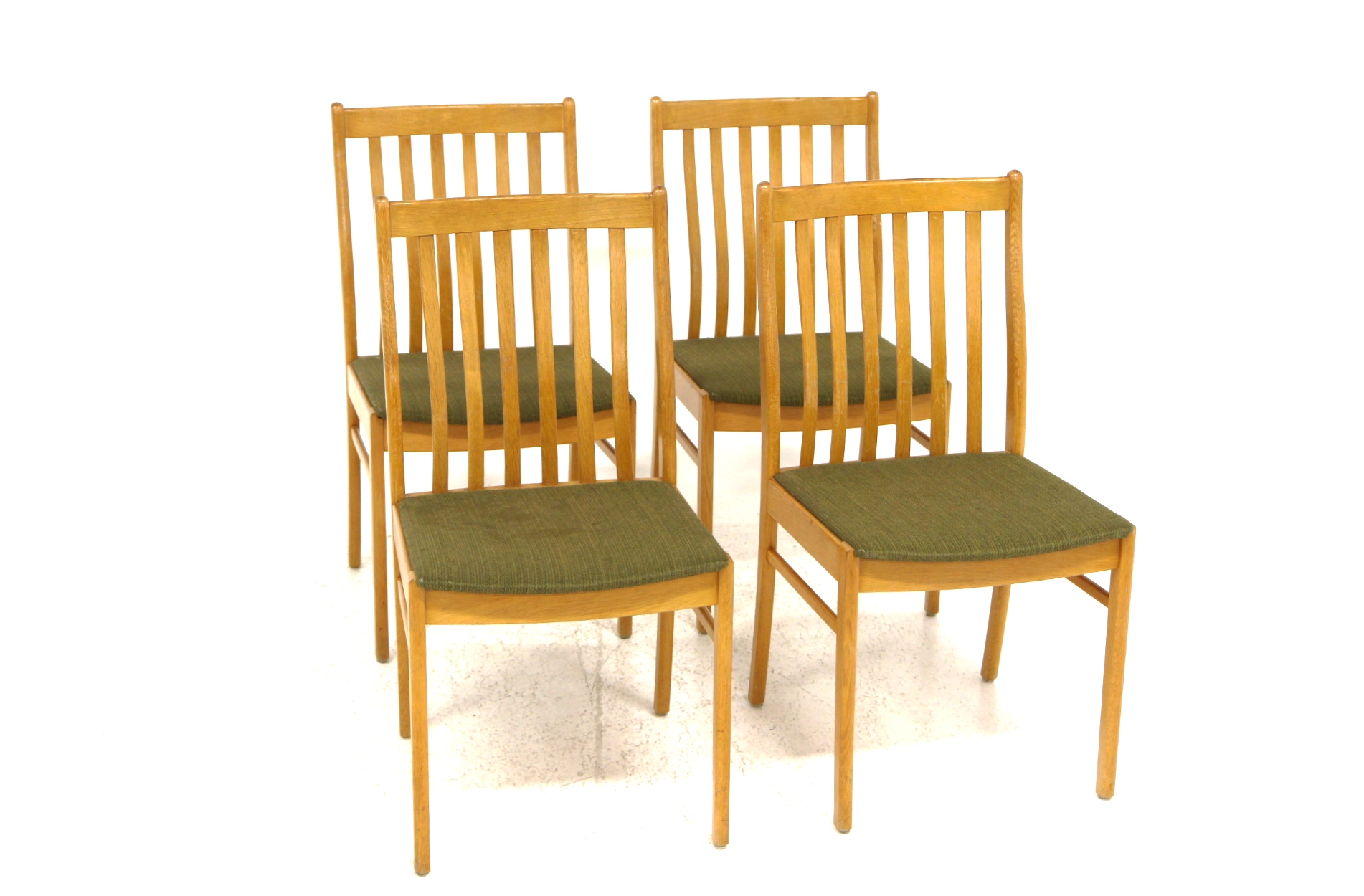 4 Chairs 1960s Swe. Oak | Barnebys