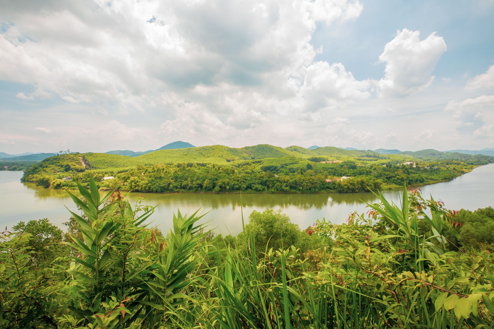 Romantic River - Viet Ha Tran | Barnebys