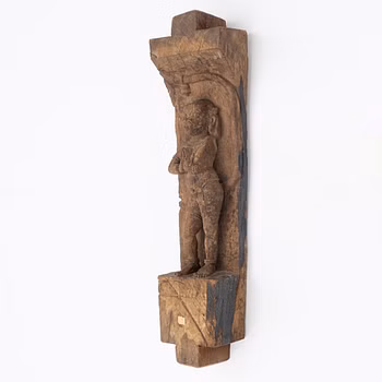 Articulated poseable wooden artists model of a hand stood on... | Barnebys