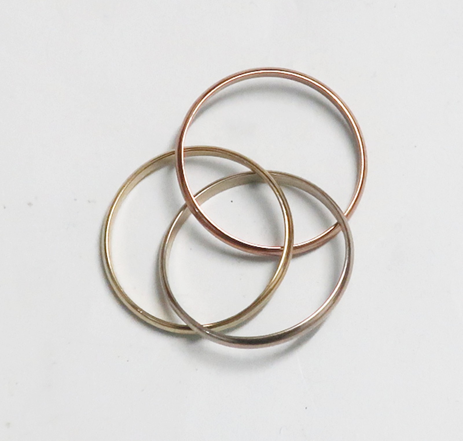 3-fold ring, 333 yellow gold/white gold/red gold, approx. 2.43 grams ...