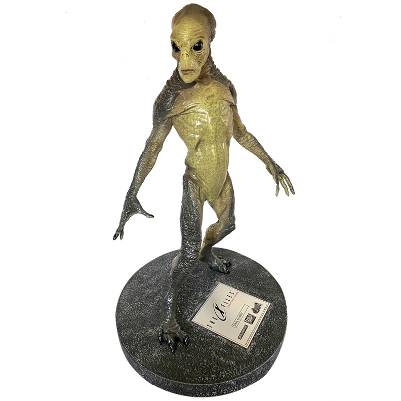 X-Files Fight the Future Alien 15" Maquette by Reel Images, All ...