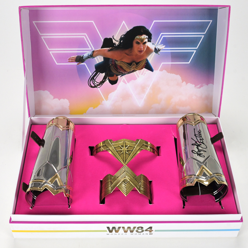 Lynda Carter Autographed Wonder Woman 84 Prop Replica Gauntlet Set ...