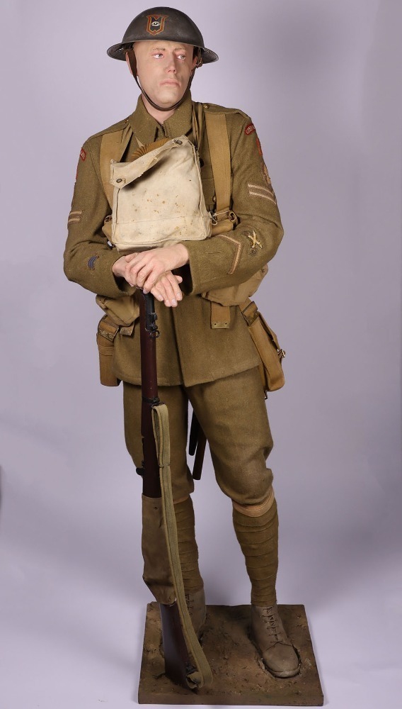 WW1 British Grenadier Guards Museum Display | Barnebys