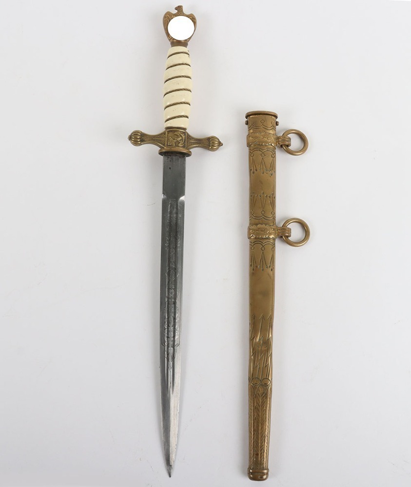 WW2 German Kriegsmarine Officers Dagger by Carl Eickhorn, Solingen ...