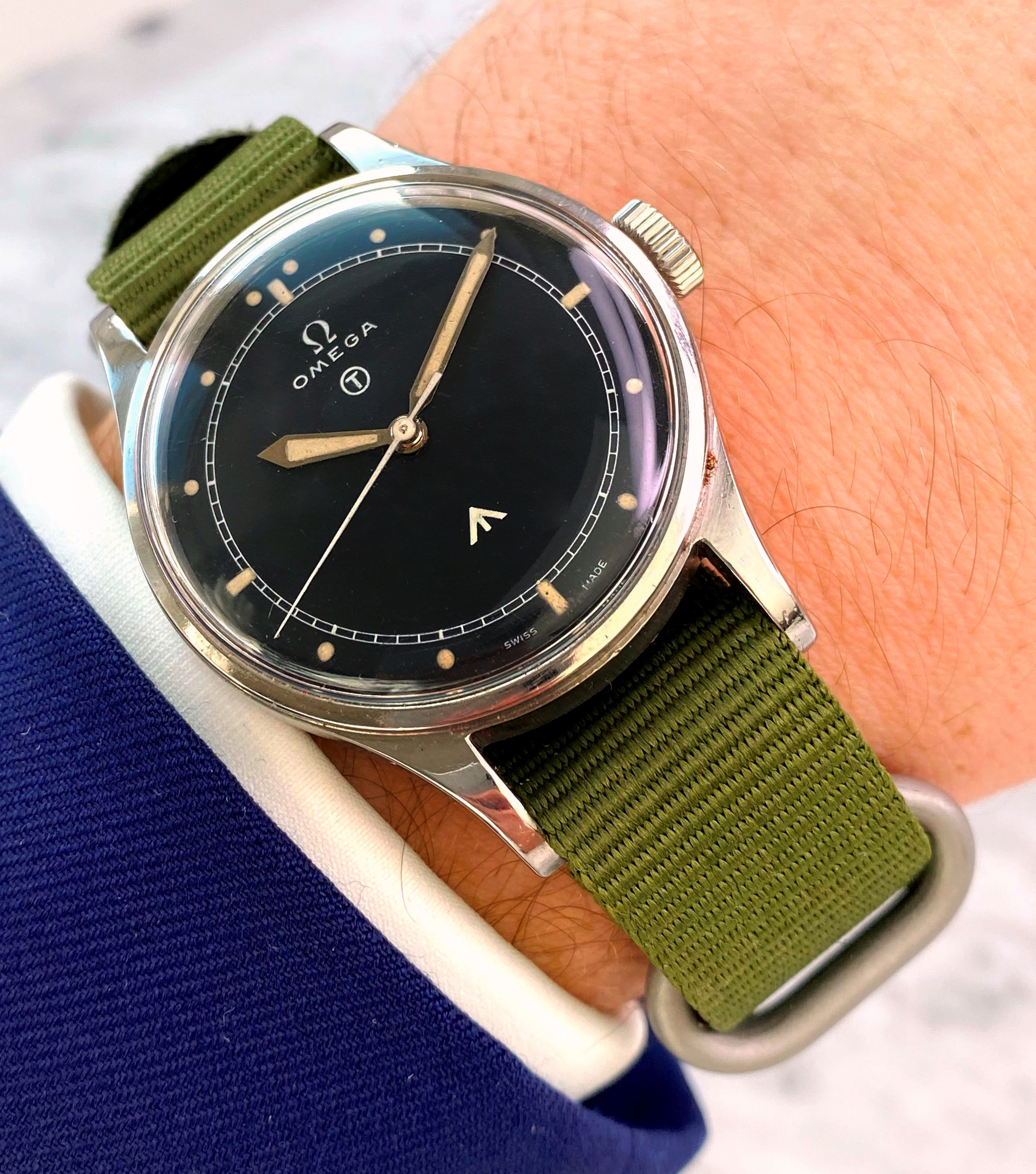 BIG Omega Military Broad Arrow Air Force Royal Vintage 37mm 2777 RAF ...