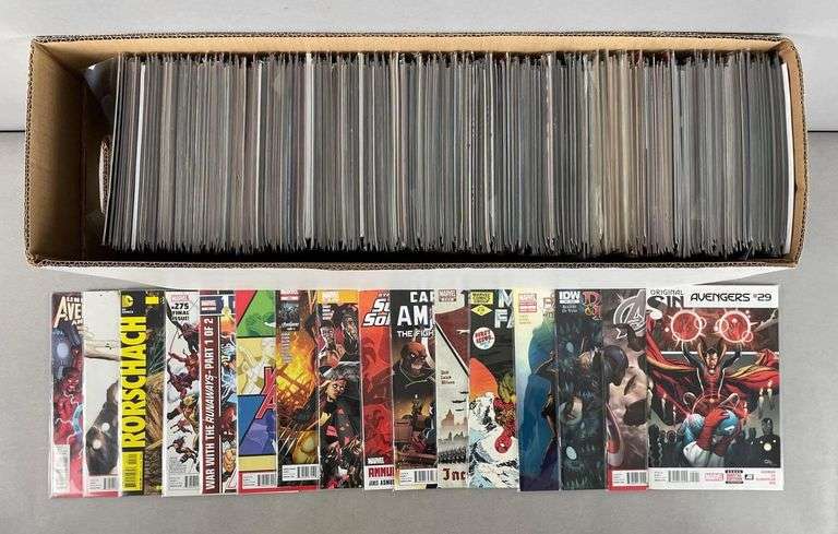 Long Box of Marvel / DC / IDW Comic Books | Barnebys