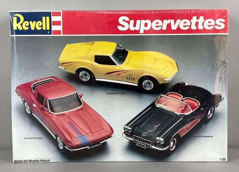 Revell Supervettes Corvette 3 Pack Plastic Model Kit | Barnebys