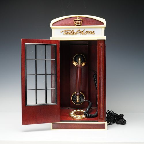 Spirit of St. Louis Back to the Oldies 1930s Style Telephone Booth ...