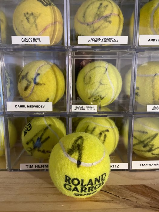 Jannik Sinner - Tennis - Jannik Sinner - 2025 - Tennis ball | Barnebys