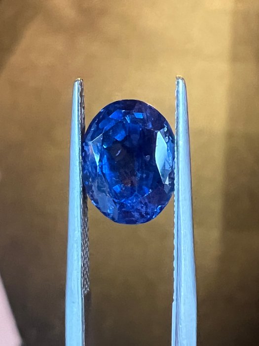 Blue Sapphire - 3.86 ct - Gem research Swiss Lab (GRS)... | Barnebys