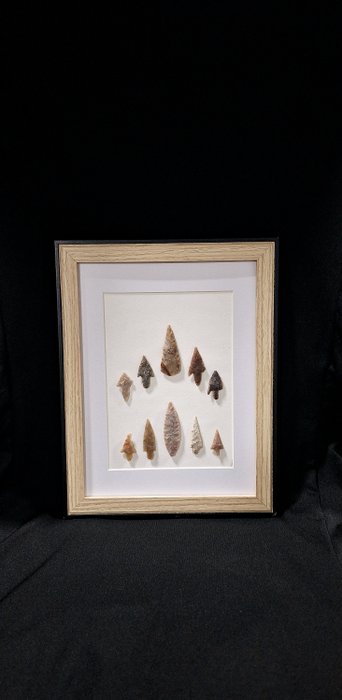 Neolithic Jasper Neolithic biface arrow point from around 6000 BC ...