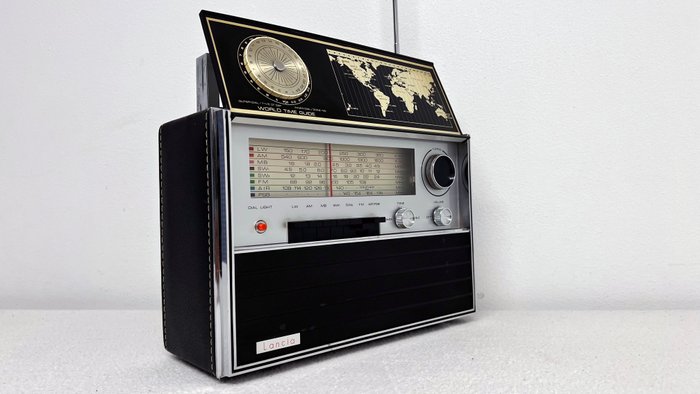 Lancia - 24F2 Solid State Multi Band World radio | Barnebys