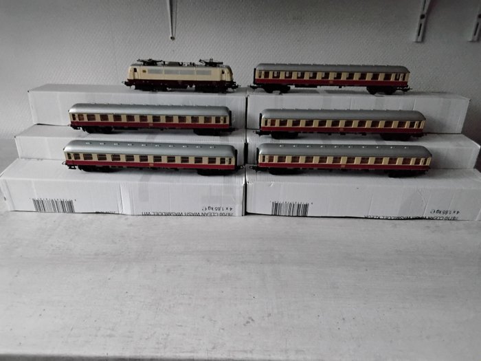 Lima H0 - Train set (6) - E41 with 5 carriages in beige/red color ...