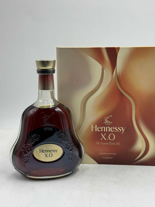 Hennessy - XO End Of Year Limited Edition - b. 2025 - 70cl | Barnebys