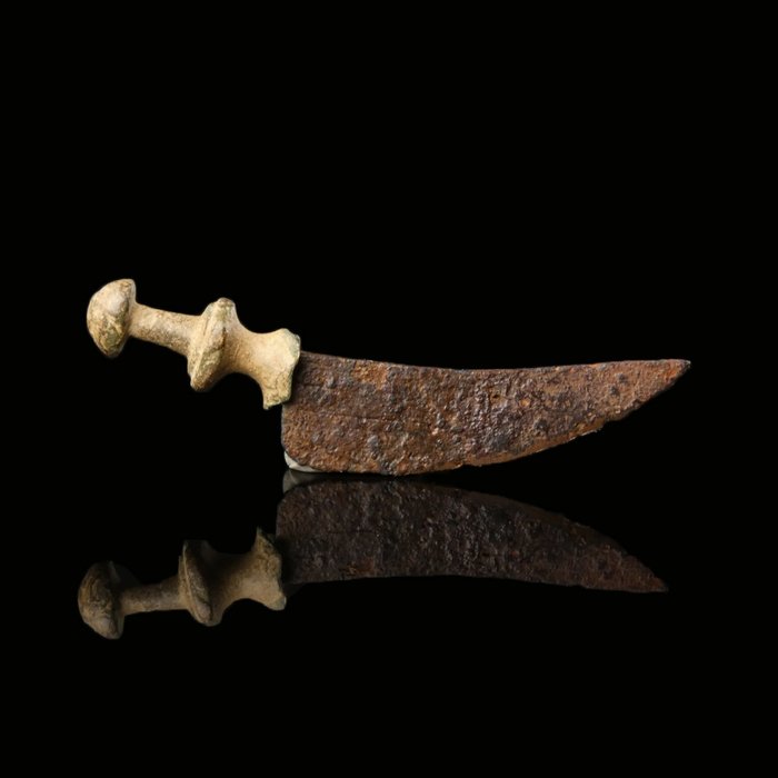 Ancient Roman Legionary Razor Knife | Barnebys