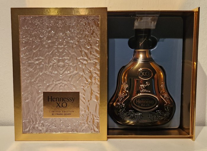 Hennessy - XO Limited Edition by Frank Gehry - b. 2020 - 70cl | Barnebys