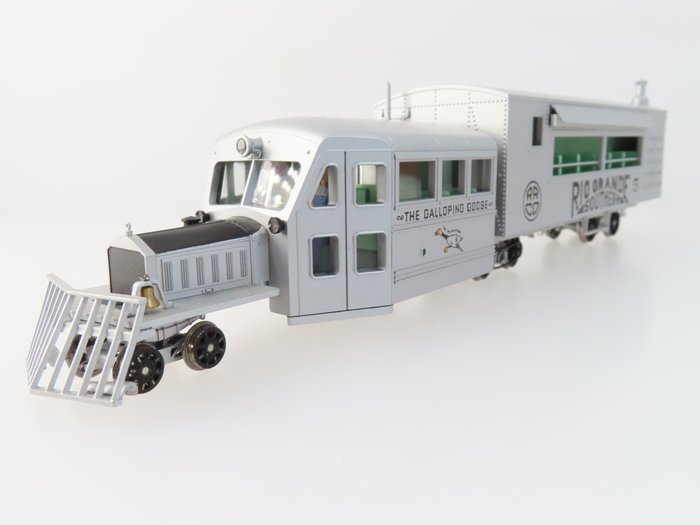 Precision Craft Models On30 - 425 - Model train railcar (1) - Galloping ...