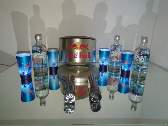 Absolut - Tomorrowland + Red Bull Limited Edition 2025 - b | Barnebys