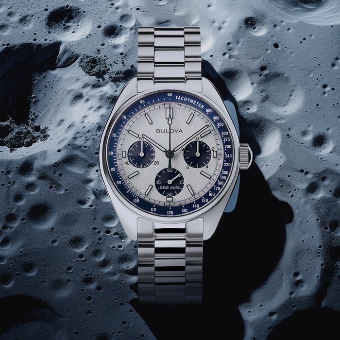 Bulova - Lunar Pilot Chrono - Special Edition Red - Moon Apollo - Men ...