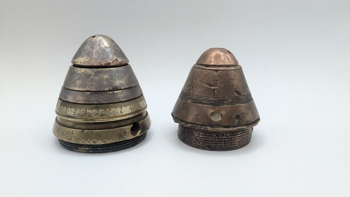 2 English shell fuses from the First World War. - Military equipment ...