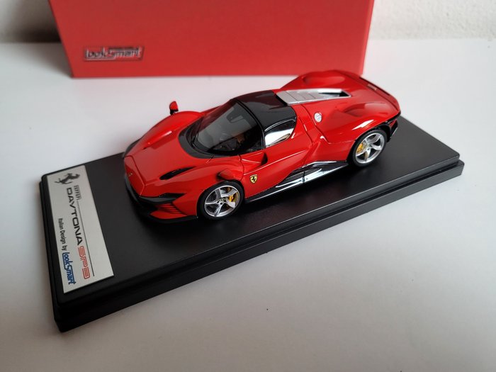 Look Smart 1:43 - Model sports car - Ferrari Daytona SP3... | Barnebys