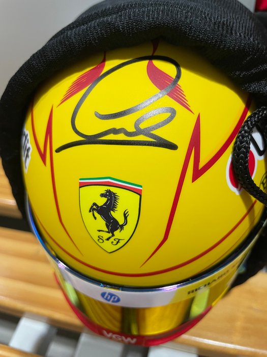 Ferrari - Formula One - Lewis Hamilton - 2025 - Scale 1/2 helmet | Barnebys