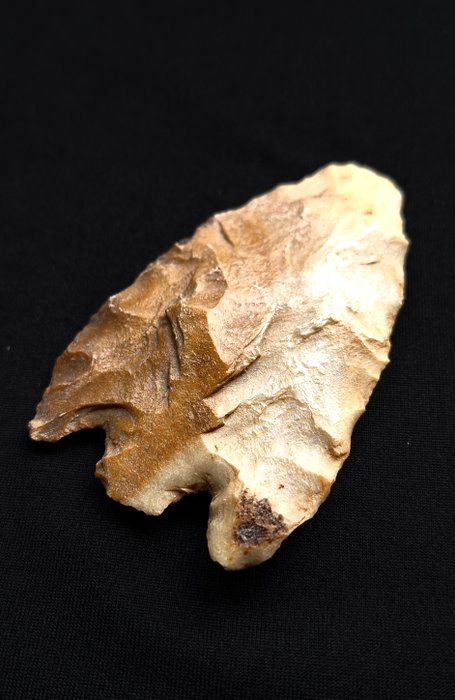 Neolithic Flint Neolithic bifacial spear or arrow point | Barnebys