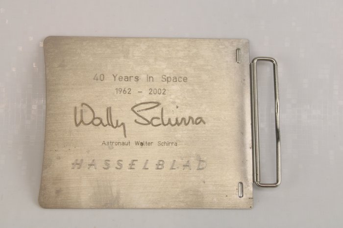 Hasselblad Wally Schirra - 40 Years in Space Analogue camera | Barnebys