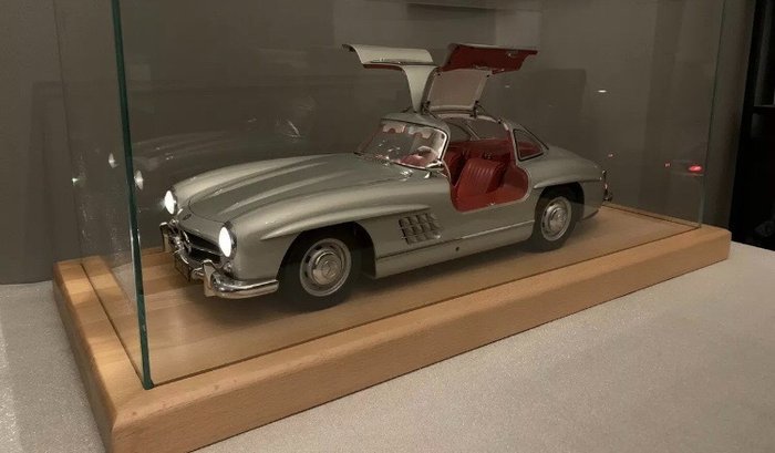 Eaglemoss 1:8 - Model sports car - Mercedes 300 SL Flügeltürer idem ...