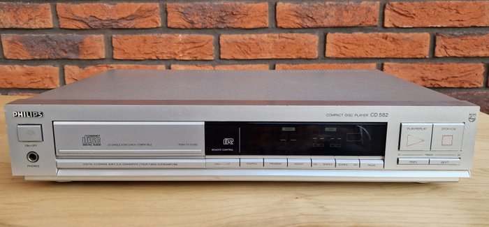Philips - CD 582 with famous audiophile TDA1541A DAC Chip CD player ...