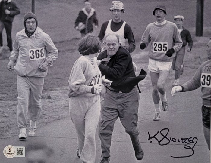 1967 Boston Marathon - Kathrine Switzer - Autograph, photo with Beckett ...
