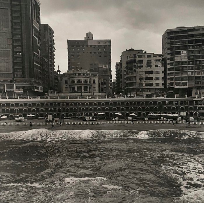 Paul Khayat - Plage de Stanley Beach. Alexandrie, Egypte. 2025 | Barnebys