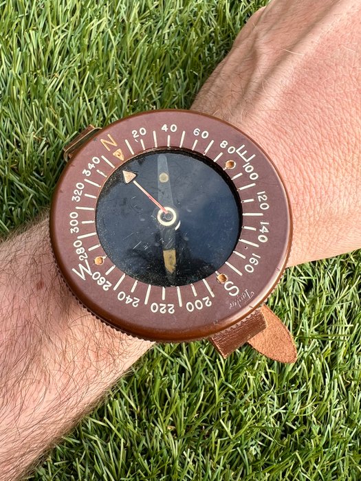 WW2 US Army Taylor Paratrooper style wrist compass - worn by ...