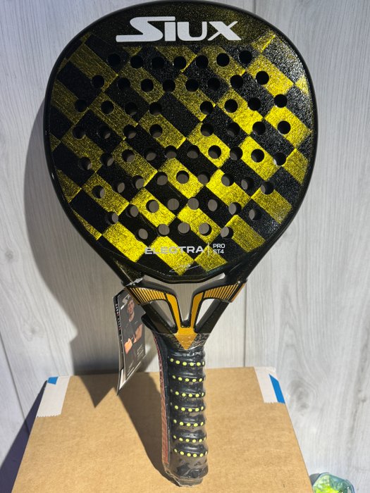 Siux Electra ST4 - padel - Stupa - 2025 - Racket | Barnebys